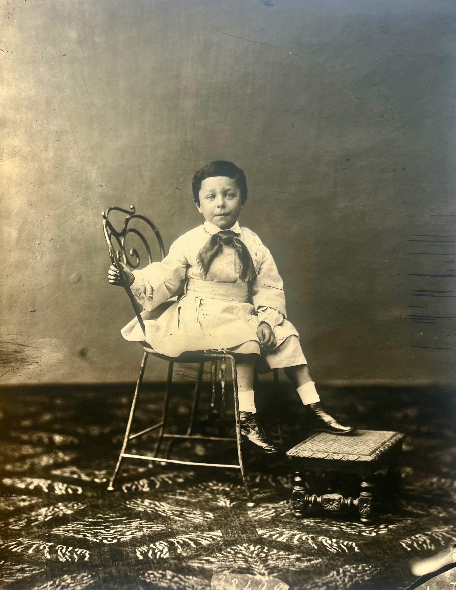 Francis Hodgson | Writing About Photographs