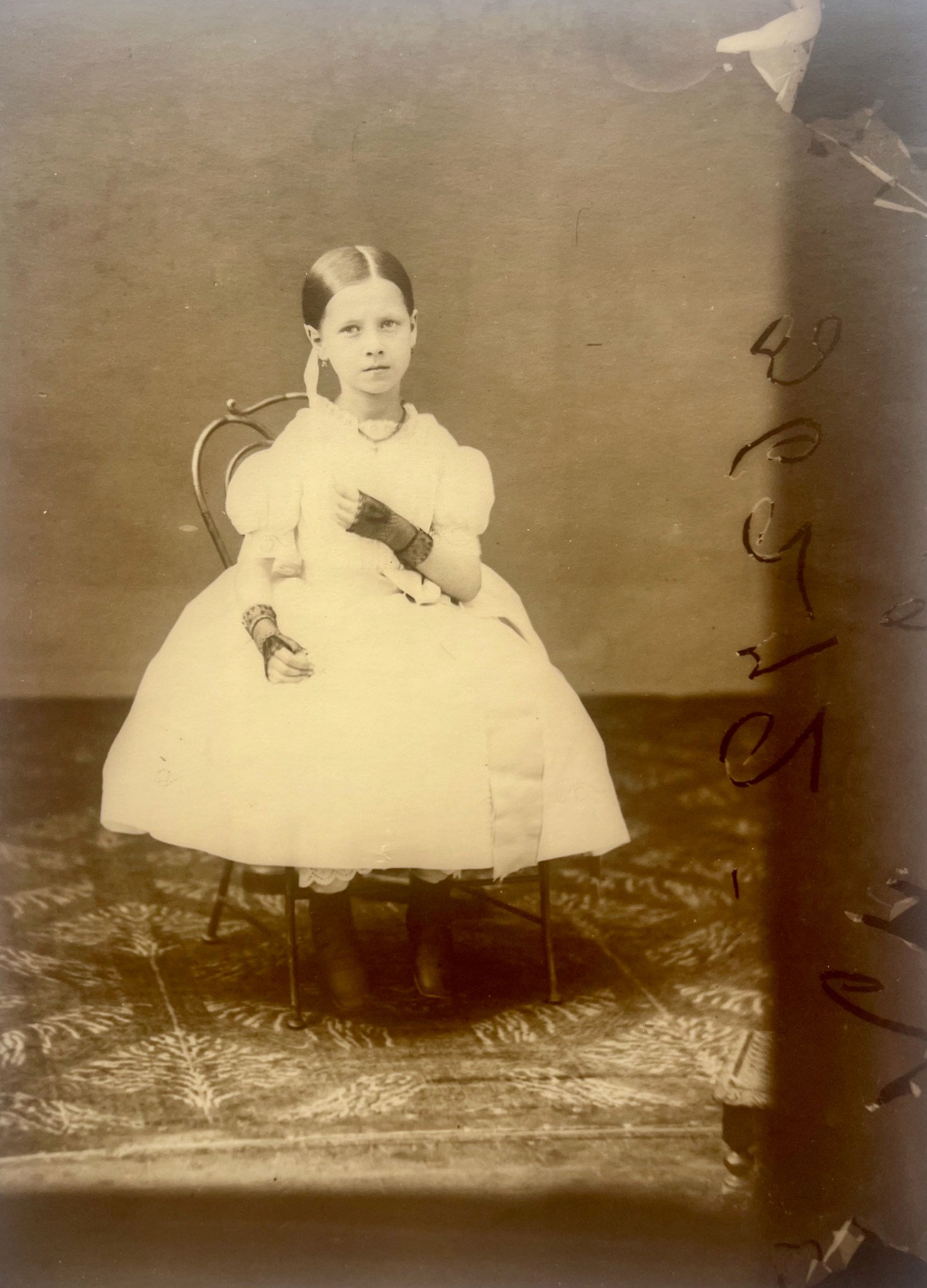 Francis Hodgson | Writing About Photographs